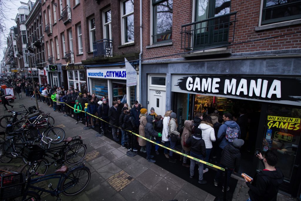 Ruim 2500 bezoekers aanwezig bij opening eerste Game Mania Concept ...
