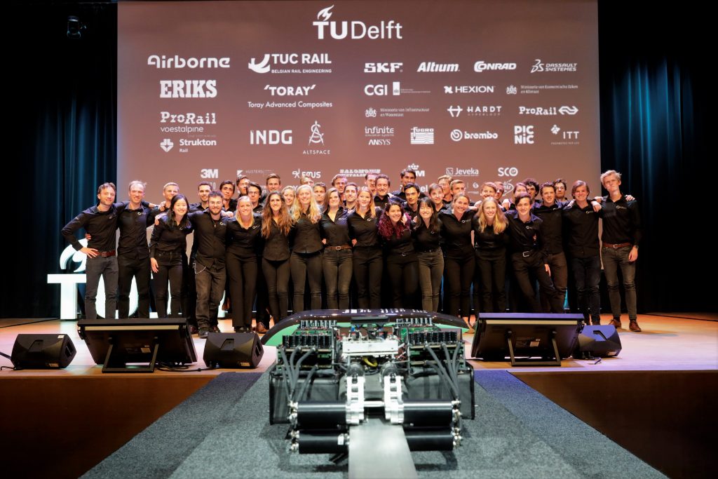 Studententeam Delft Hyperloop heeft nieuwe hyperloop capsule Atlas 02 onthuld - Emerce
