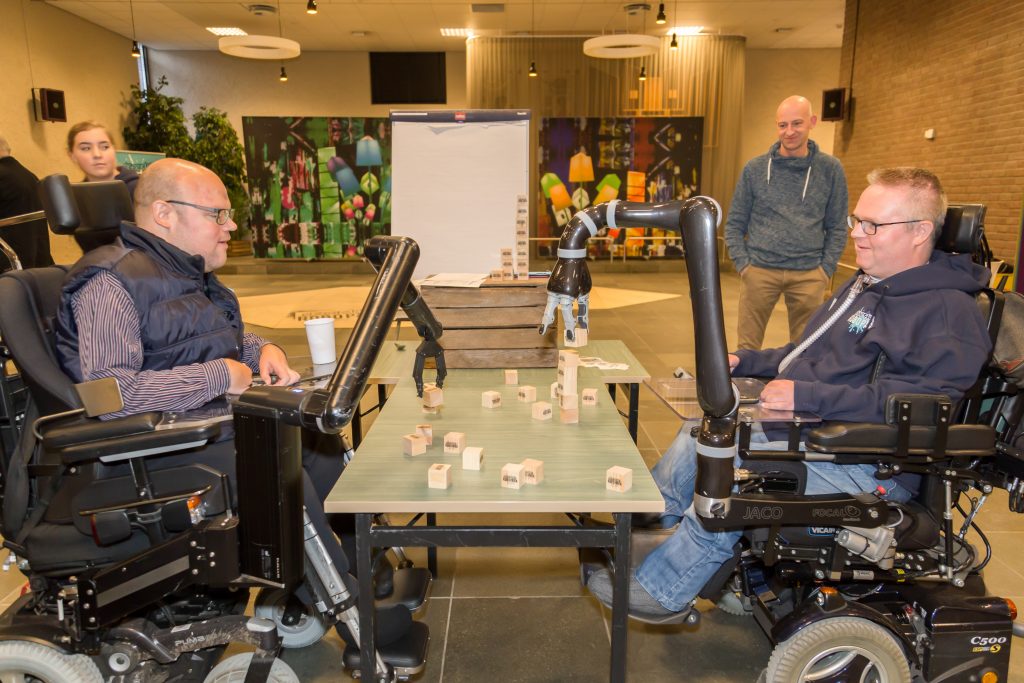 Emerce Health: Lessons learned na vier jaar zorgrobotica - Emerce