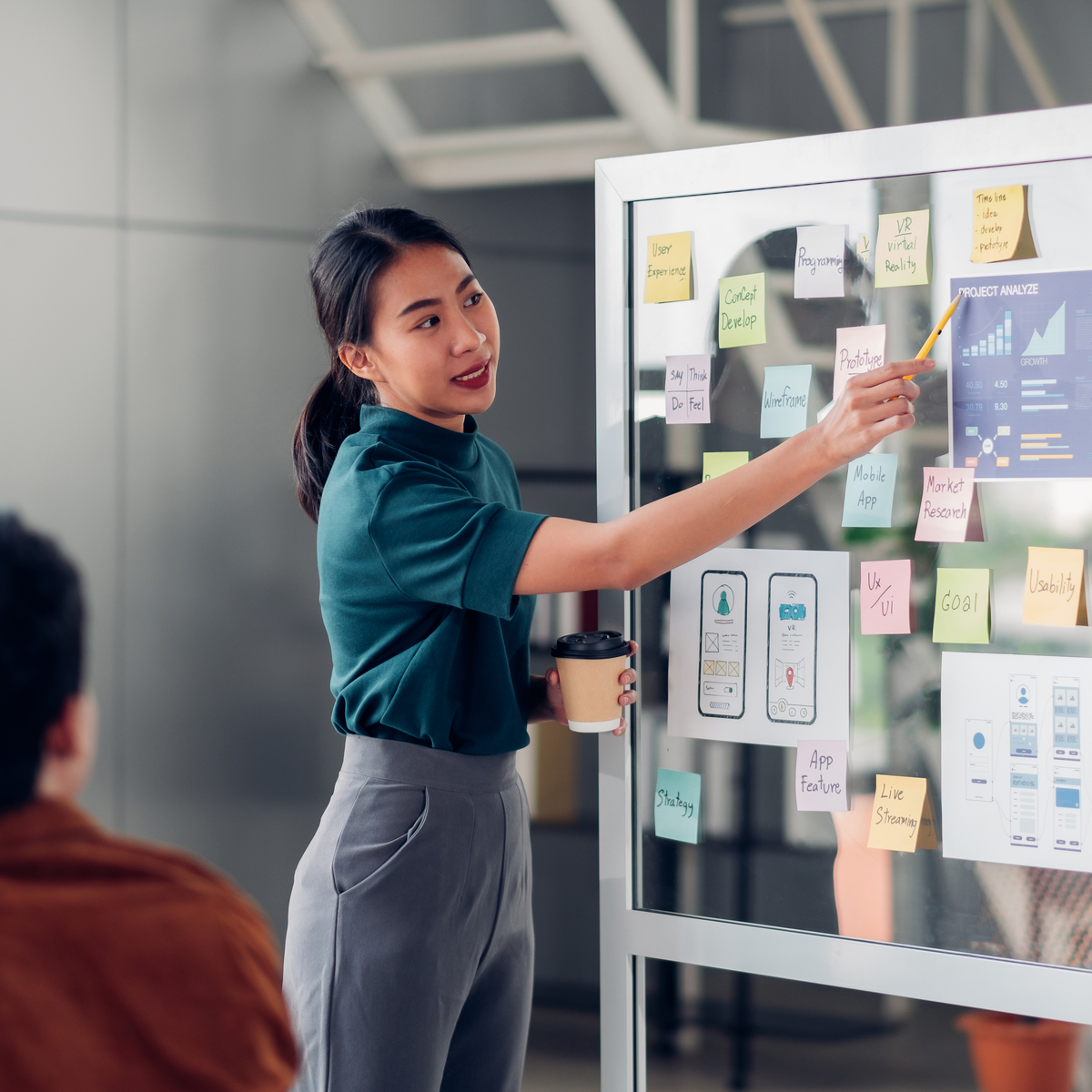 Een digitaletransformatiestrategie ontwikkelen? Gebruik het flywheel ...