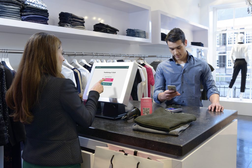 Het perfecte plaatje: SRS integreert Payconiq QR-code-sticker betalen ...