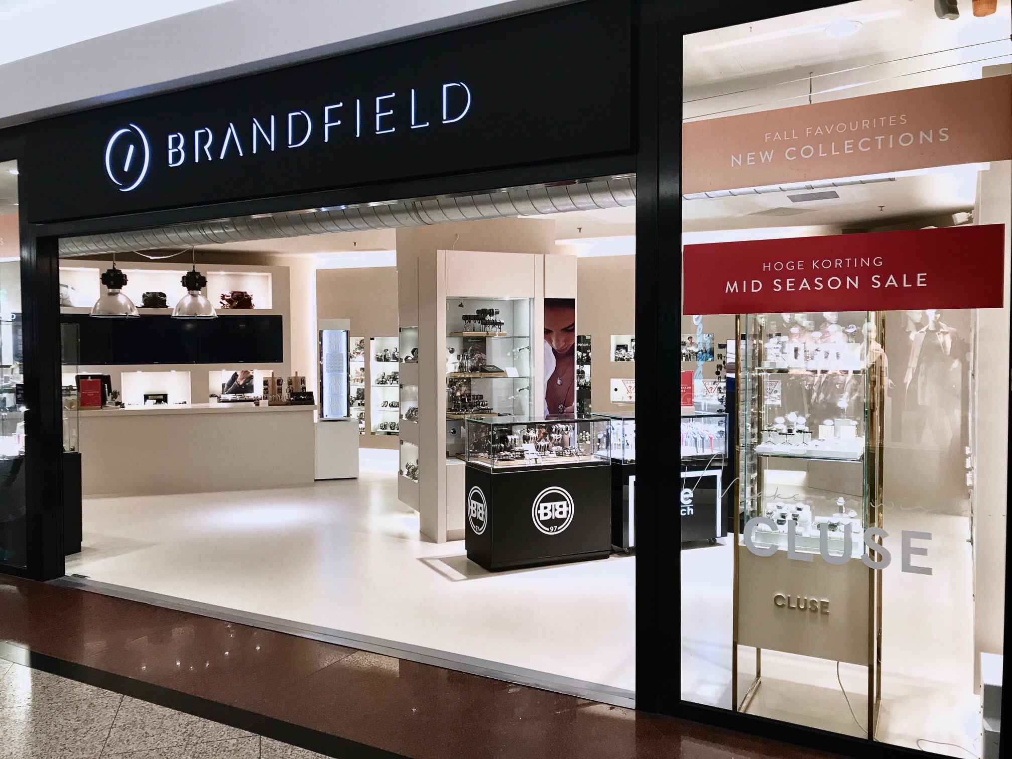 Brandfield valt in Duitse handen - Emerce