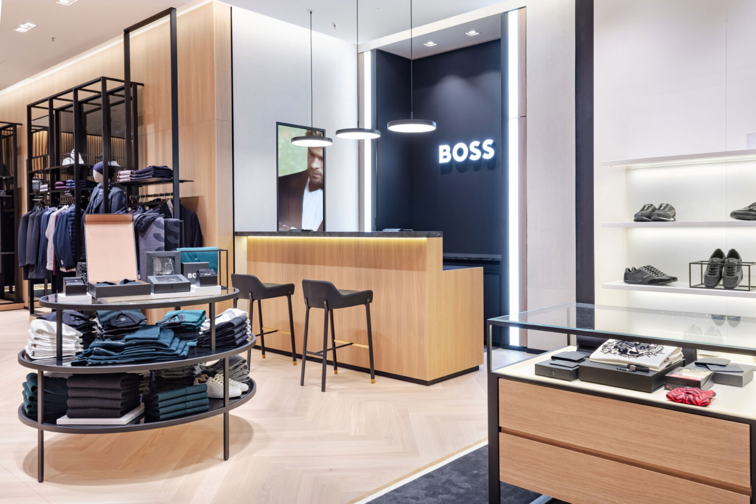 Hugo Boss rust winkels uit met RFID technologie Nedap - Emerce