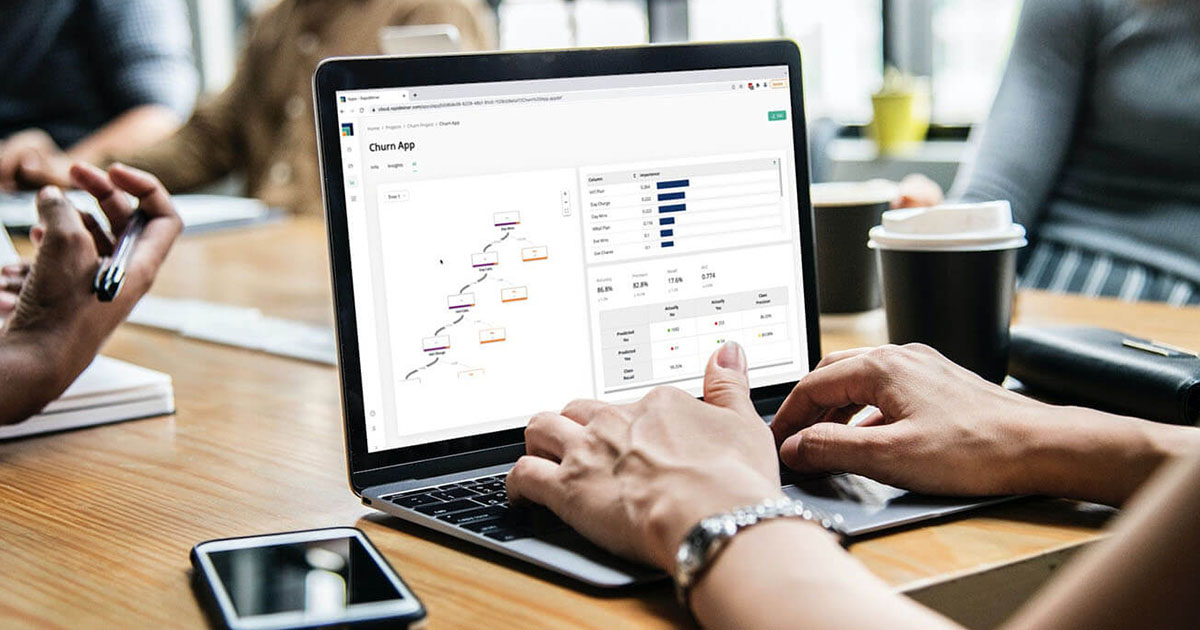 Altair RapidMiner-platform voor AI-gebaseerde data-analyses - Emerce