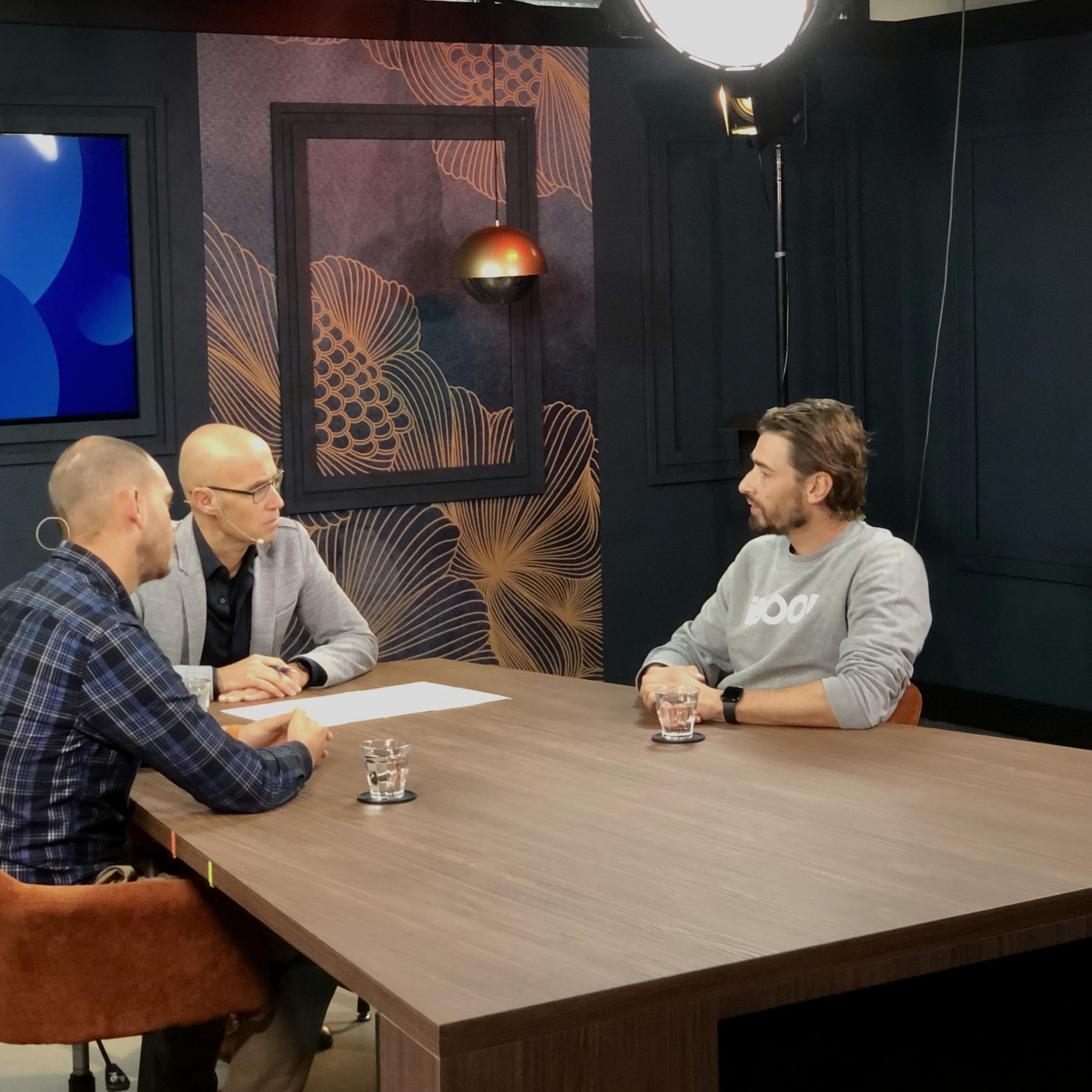 (Emerce TV) Koopjessite iBOOD overweegt WhatsApp als verkoopkanaal - Emerce