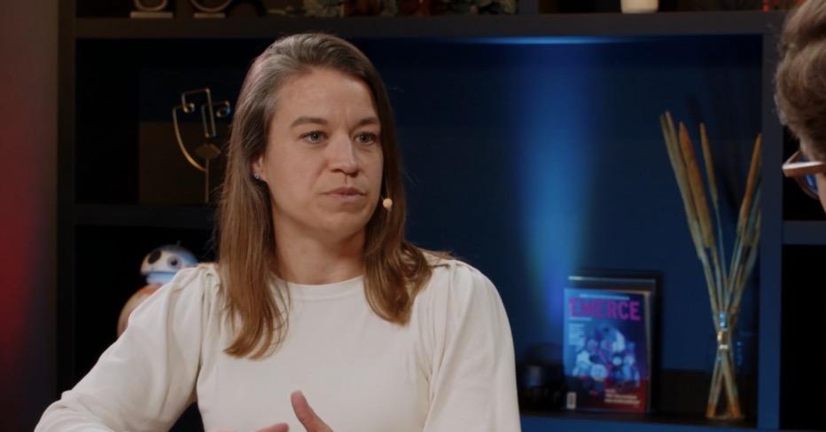 (Emerce TV): 'Nog niet alle banken klaar voor digitale betaalpas Albert ...