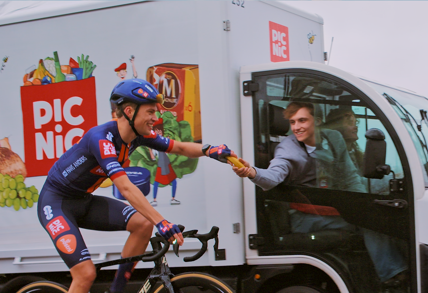 Picnic wordt eerste titelpartner wielerploeg Team Picnic PostNL - Emerce