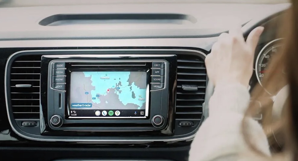 Android Auto krijgt binnenkort ondersteuning voor video- en browserapps ...