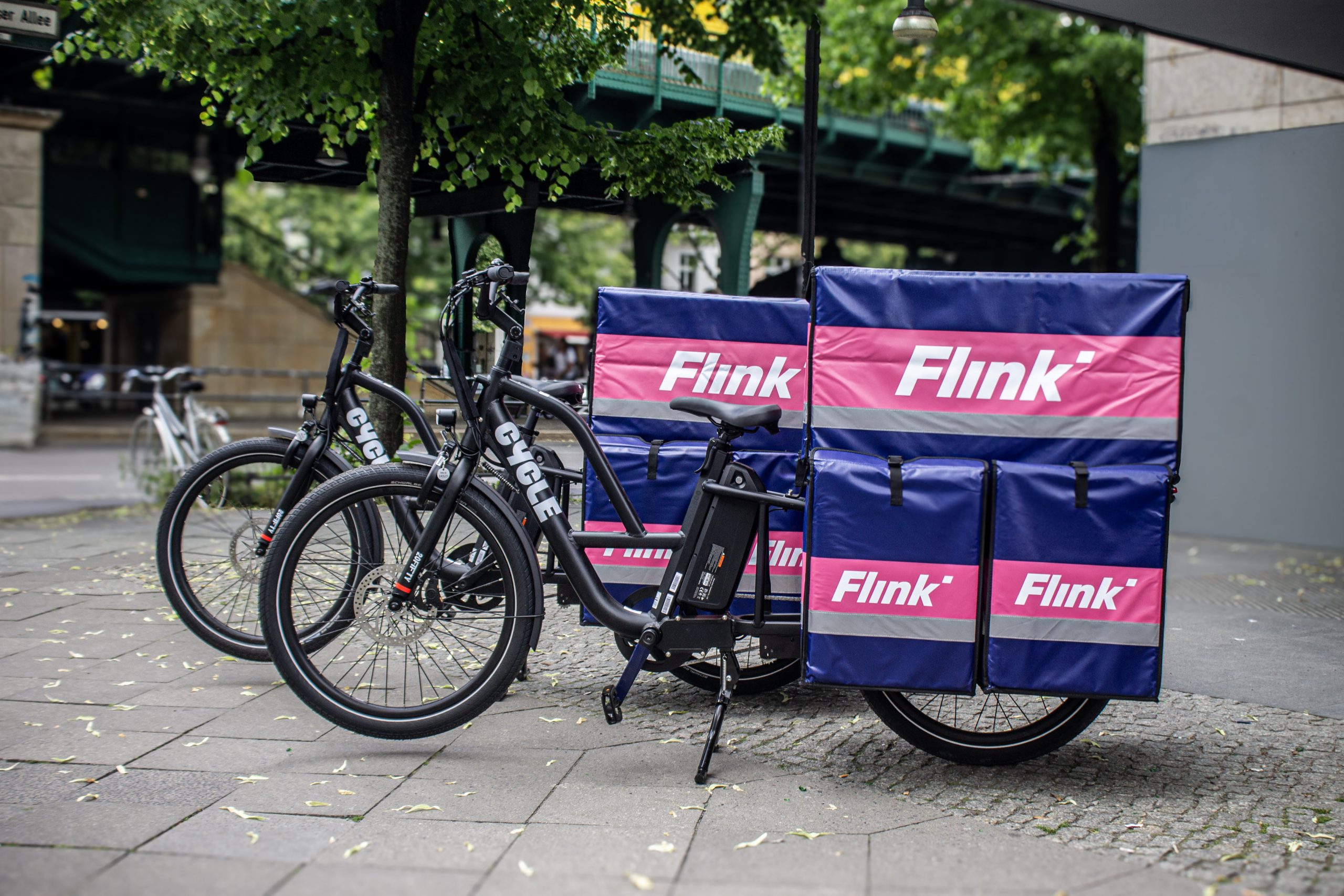 Flink noteert tijdens Pinksteren grootste orderdag ooit - Emerce
