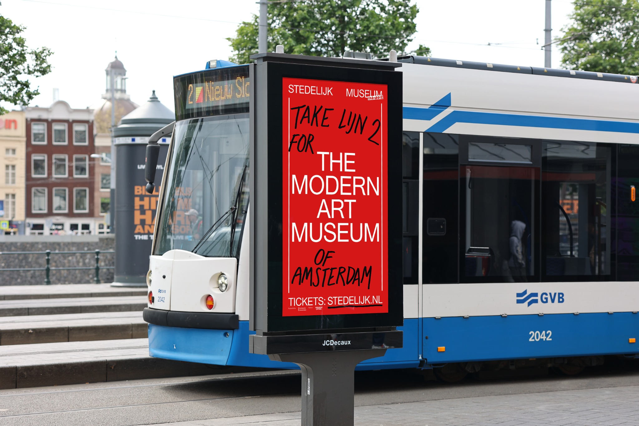 Stedelijk Museum Amsterdam wijst bezoekers de weg in nieuwe campagne ...